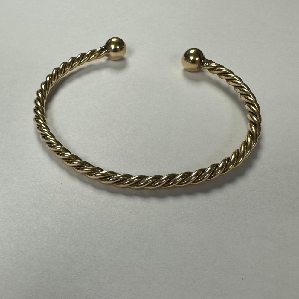 Used 16.10g 9ct Gold Twisted Torque Cuff Bangle - Own4Less